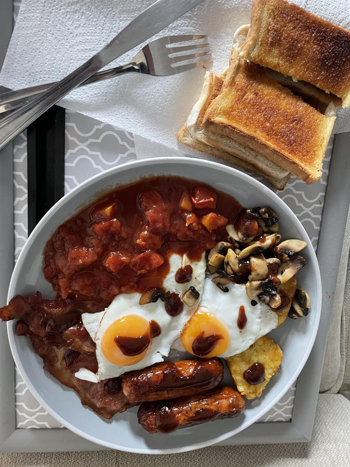Full English breakfast had no beans or black pudding though :-( - 9GAG