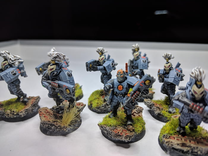 Kitbashed Tau Breachers - Darkstrider's personal retinue. CC welcome ...