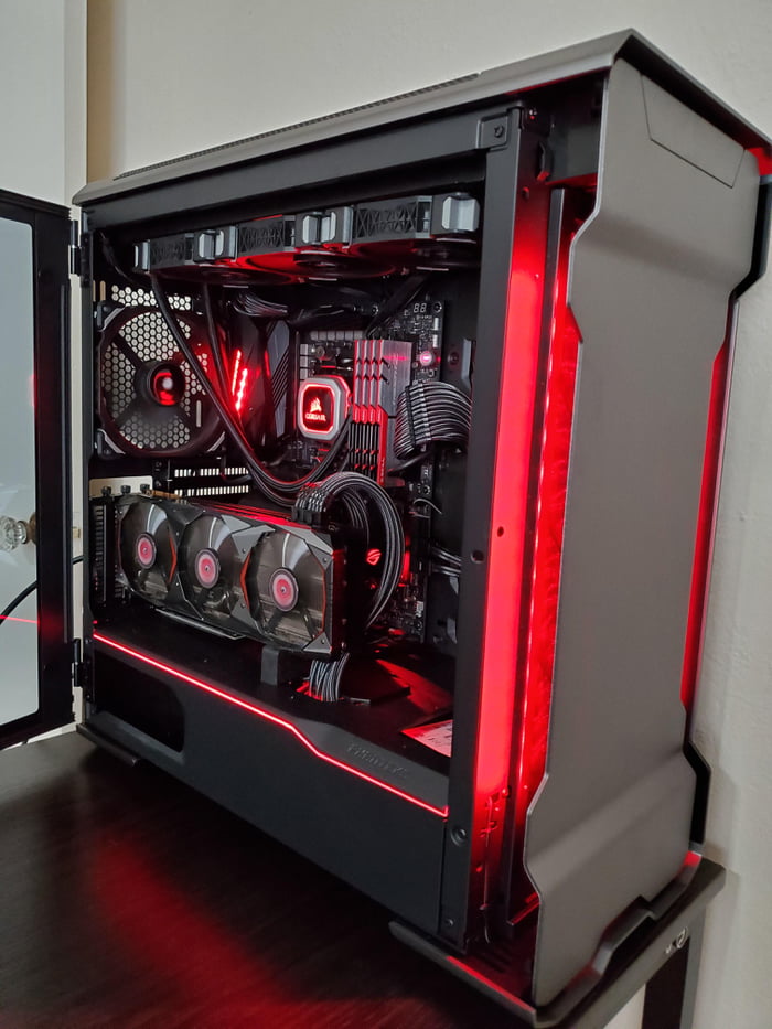 Ryzen Evolv X Build | 2700X/1080Ti - 9GAG