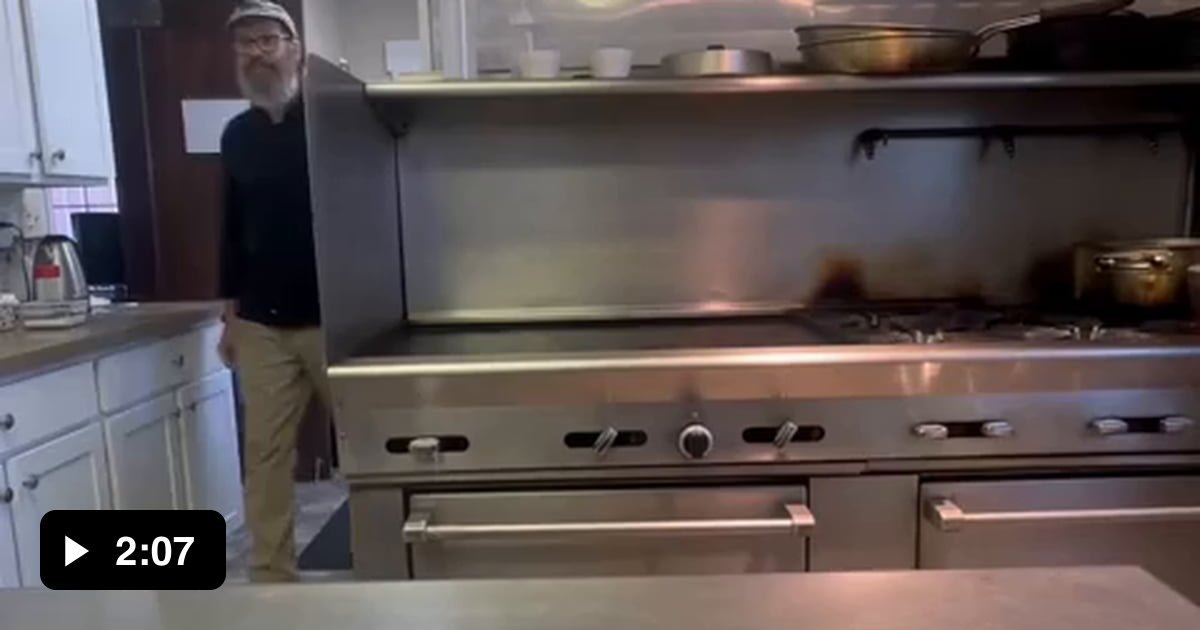 The Bob Ross of Youtube chefs - 9GAG