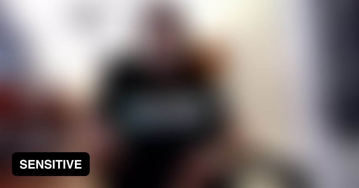 Show her tits.. - 9GAG