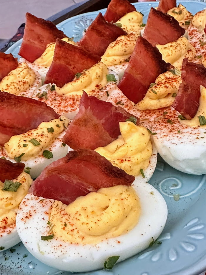 Deviled Eggs with Bacon - 9GAG
