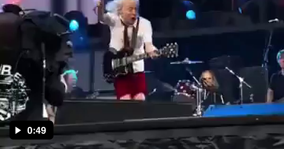 Angus still rocking it at 69 - 9GAG