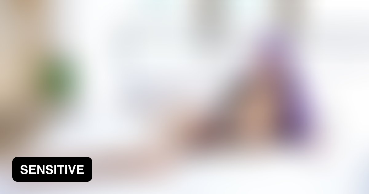 Valerica Steele - 9GAG