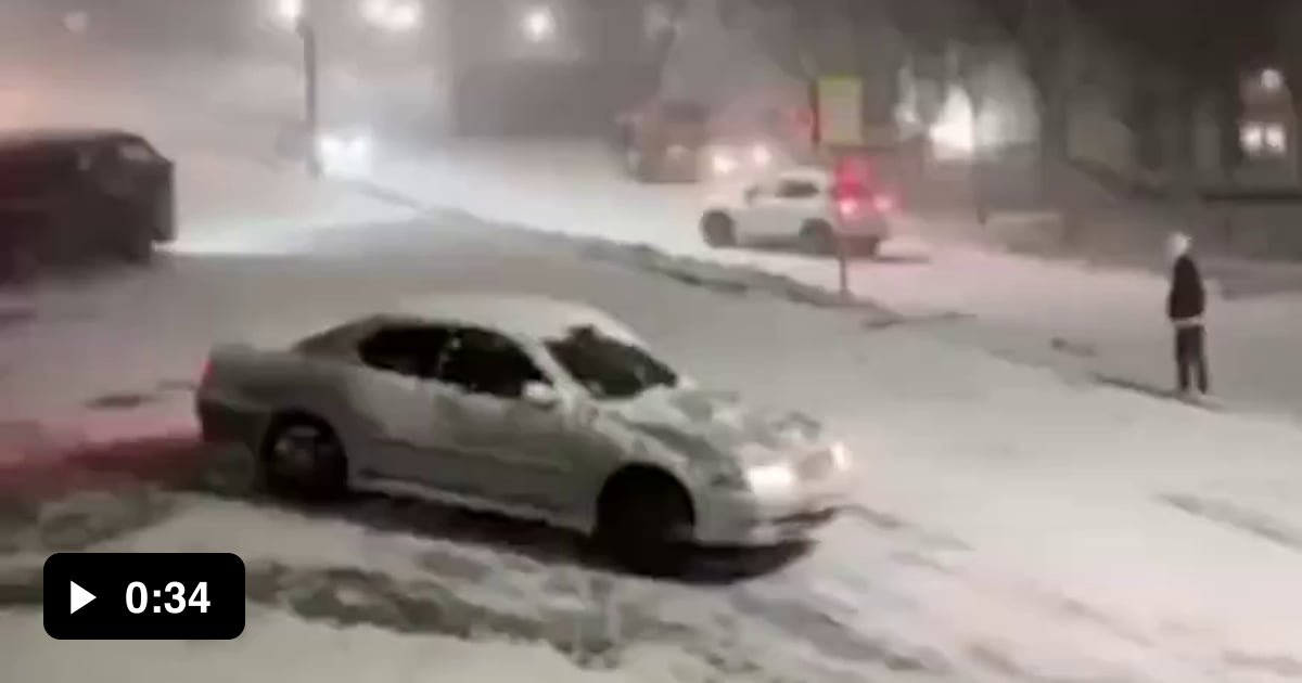 First snow, super-skilled drivers - 9GAG