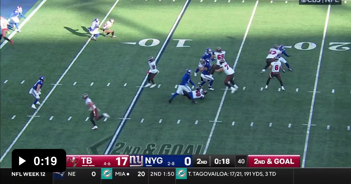 Baker Mayfield rushing touchdown, does Tommy DeVito celebration - 9GAG