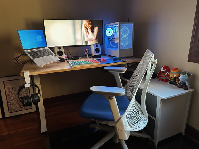 WFH | Gaming Setup - 9GAG