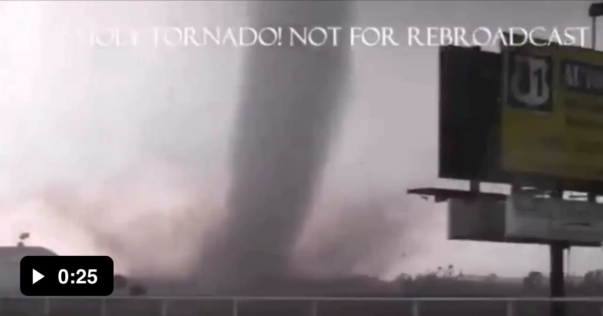 Huge tornado almost destroys a house - 9GAG