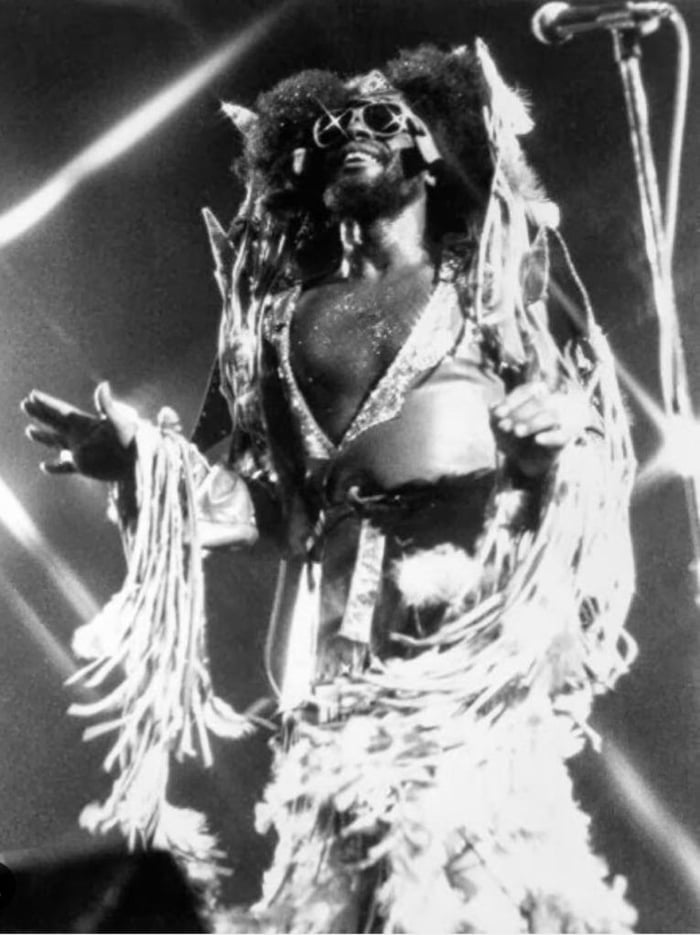 George Clinton performing with Parliament circa 1976 - 9GAG