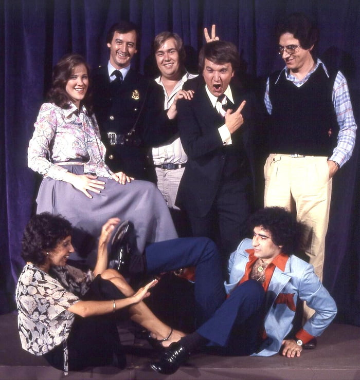 Second City TV Cast, Back Row Catherine O’Hara, Joe Flaherty, John ...