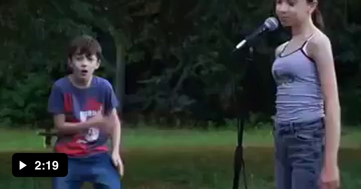 Lil bro dancing - 9GAG