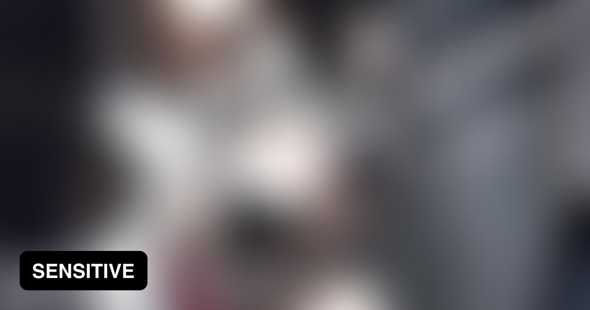 Atago offering a drink - 9GAG