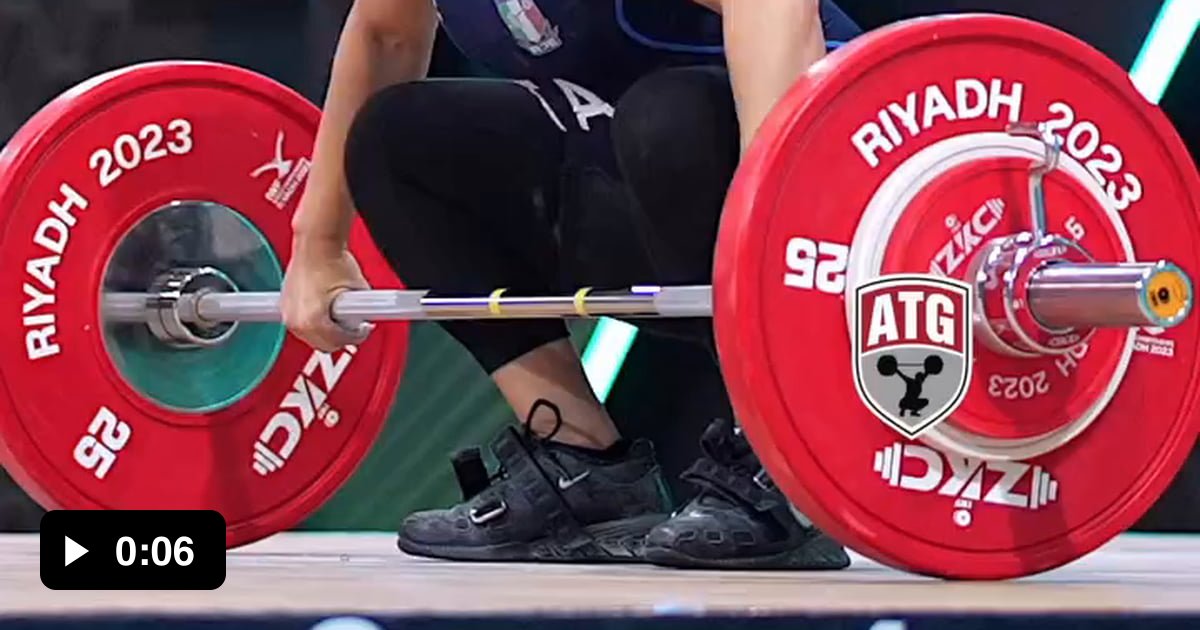 Stunning Italian lifting 85kg (she weights 49kg) - 9GAG
