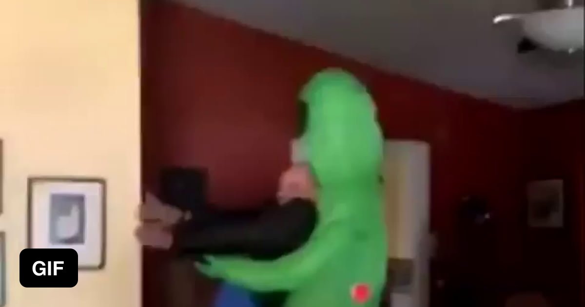 This Alien Abduction Costume - 9GAG