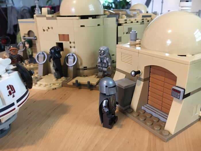 “Ah’chu apenkee?” TT8L/Y7 Gatekeeper droid - 9GAG