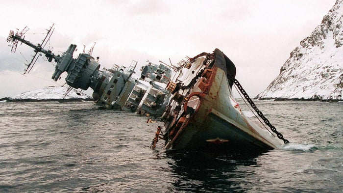 Soviet Cruiser Murmansk wrecked off Sørvær, Norway, 1994 - 9GAG