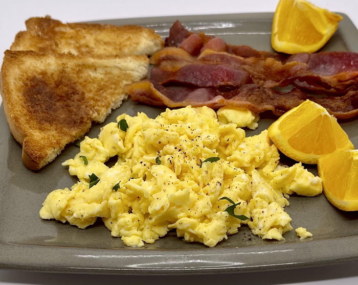 Scrambled Eggs for dinner - 9GAG