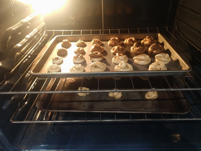 My wife made "poo" cookies - 9GAG