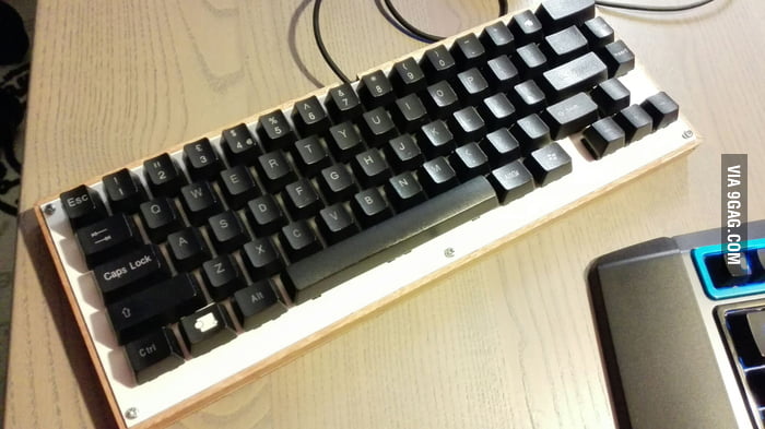 Here is my first diy mechanical keyboard project. - 9GAG
