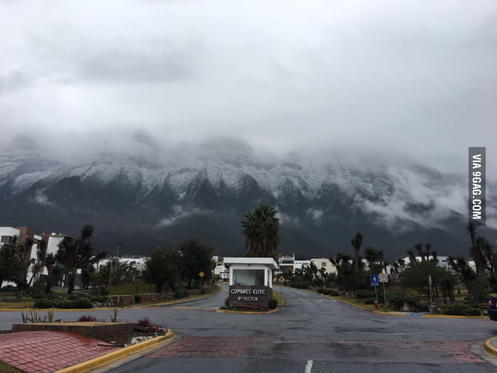 First time there's snow in my city. Monterrey, Mexico. - 9GAG