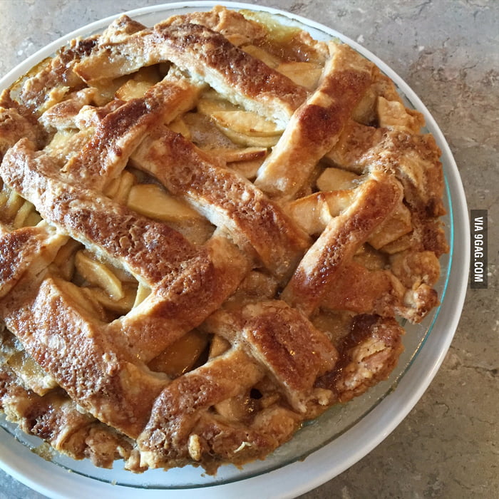 Apple pie - 9GAG