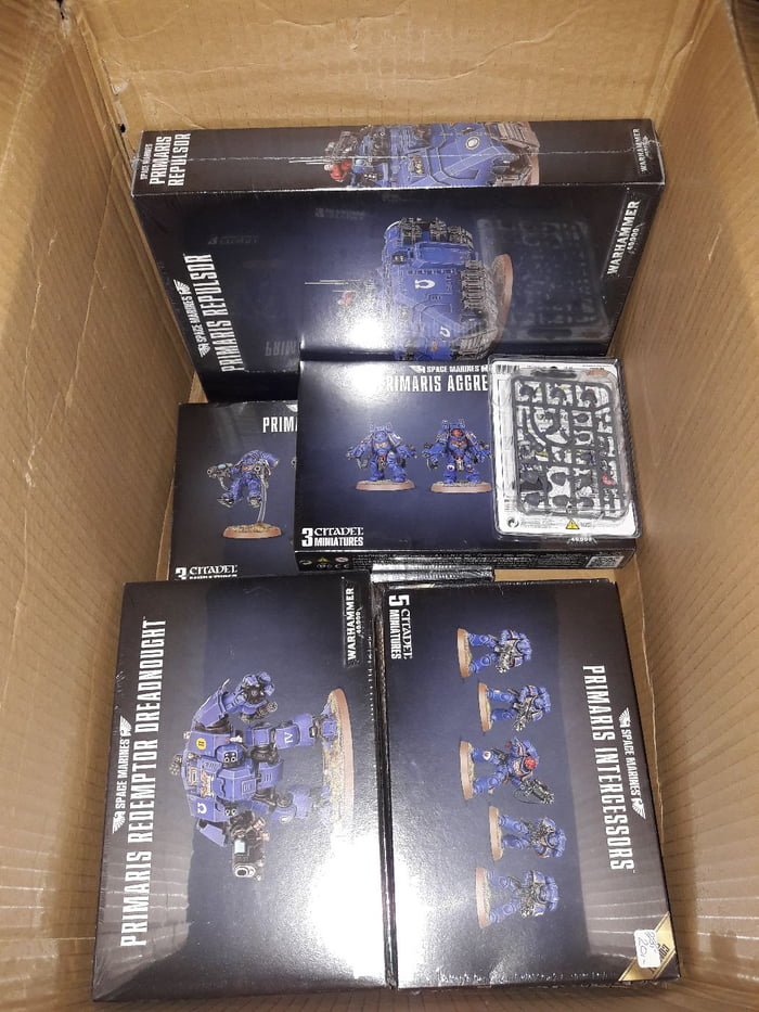 *a lot of unpainted miniatures* - 9GAG