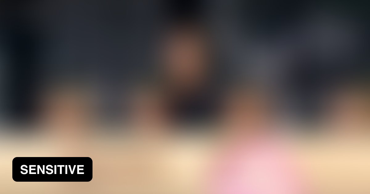 Oops- wrong gesture! - 9GAG