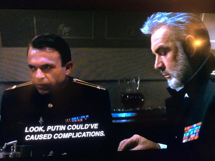 Im watching Red October while i read on twitter about "Doppelgänger ...