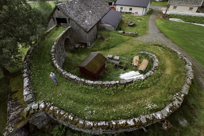 Curved stone ramp on an old farm. - 9GAG