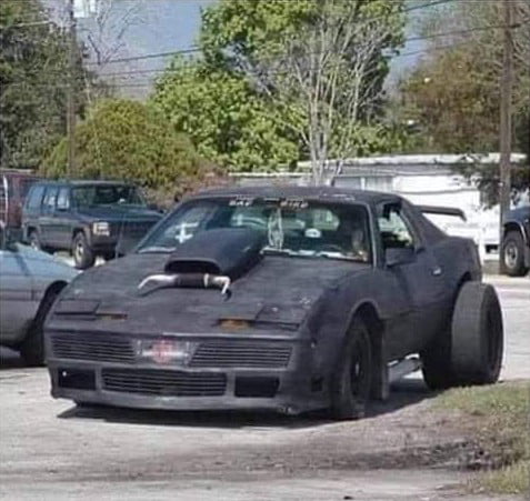 Knight Rider - A shadowy flight into the dangerous world of a man who ...