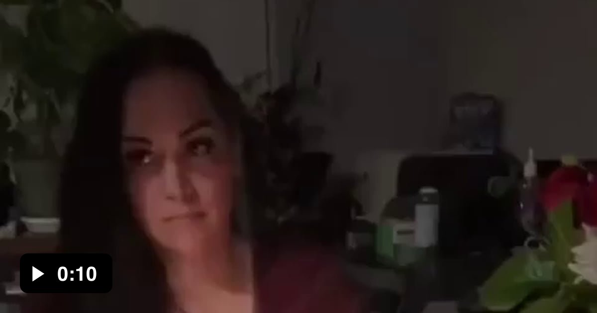 That kid needs some slapping - 9GAG