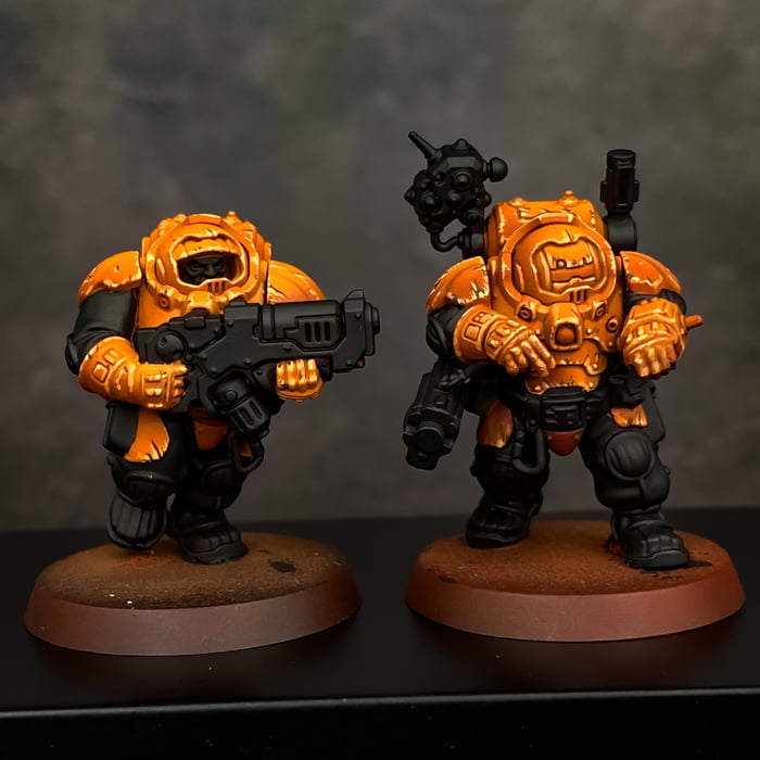 Orange armor painted for these Squats - 9GAG