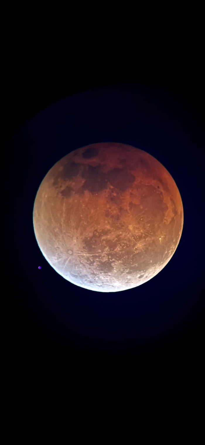 Last nights lunar eclipse - 9GAG