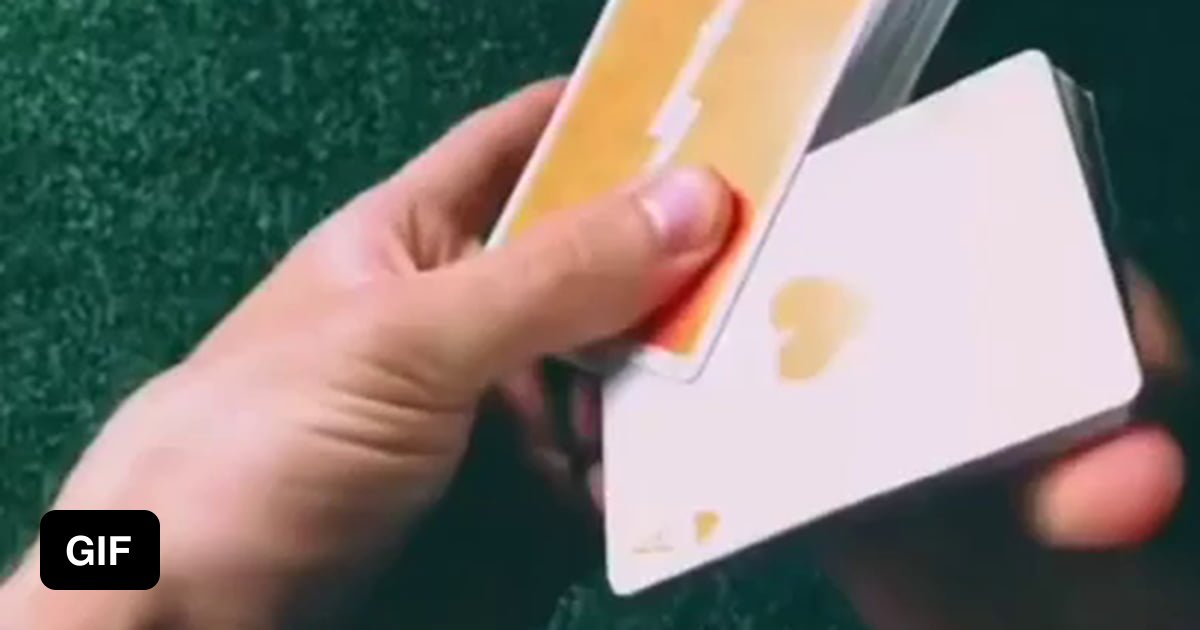Easy but flashy card trick - 9GAG