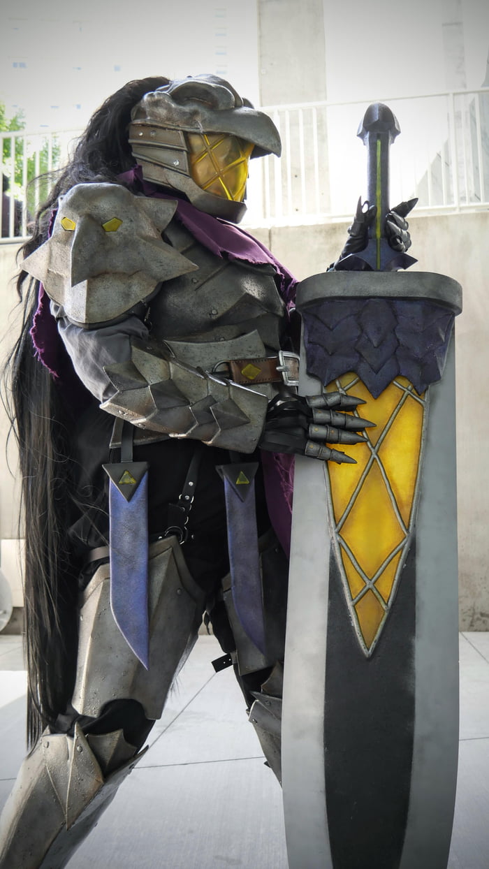 I'd be happy to step on you! Striga Castlevania Cosplay - 9GAG