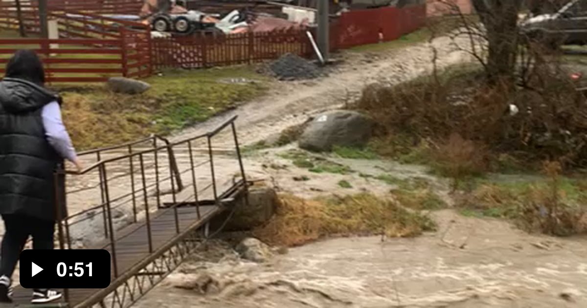 Car bridges are a meme! - 9GAG