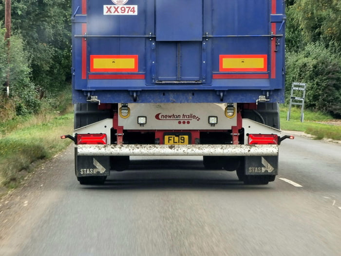 This trailer company's logo looks like stuff falling off the back of a ...