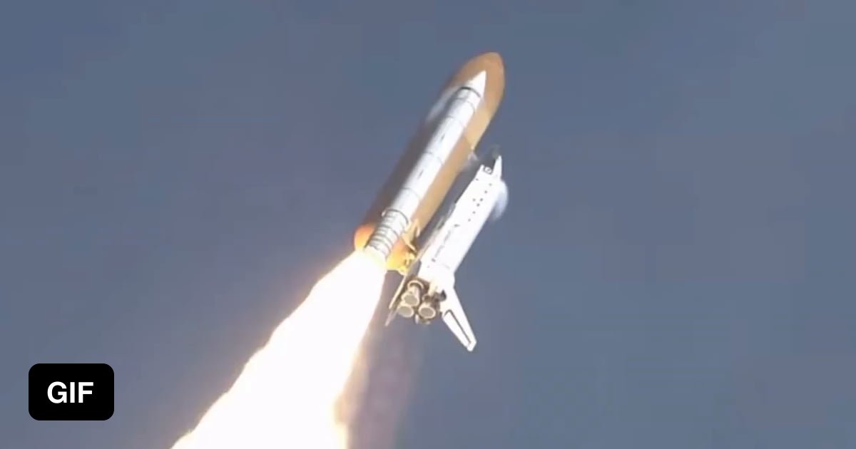 Space Shuttle Discovery‘s vapor cone and booster separation… - 9GAG