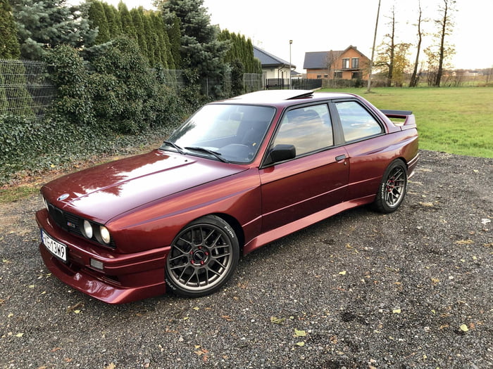 1990 BMW E30 M3 - 9GAG