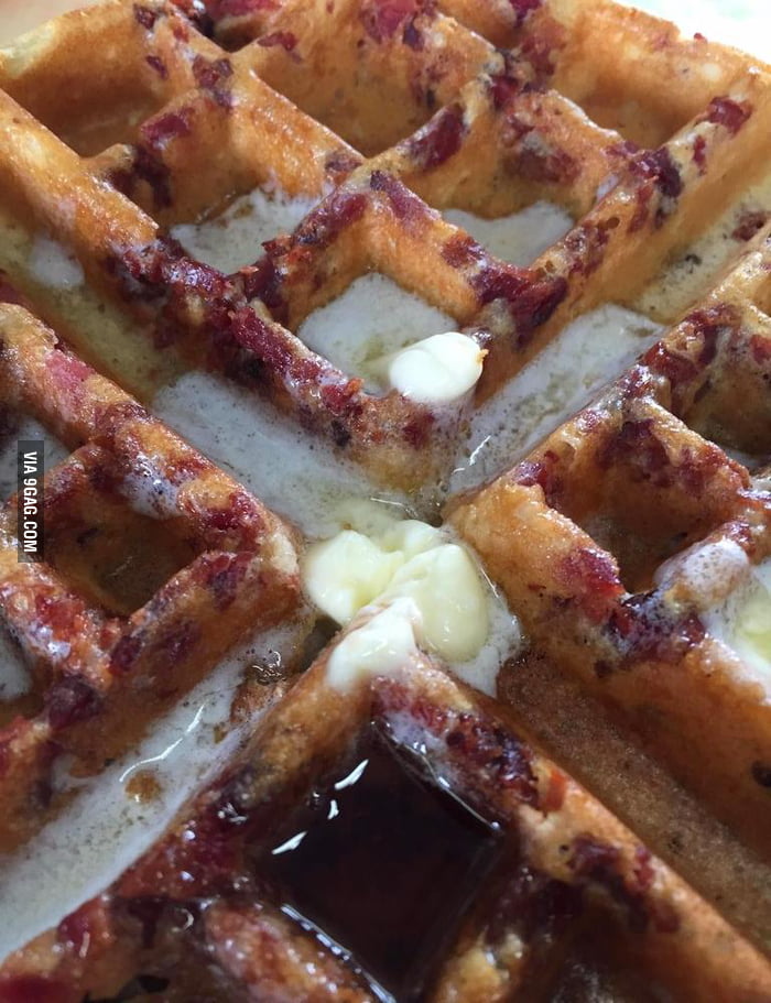 Bacon Waffle - 3-0 Cafe, Half Moon Bay Airport - 9GAG