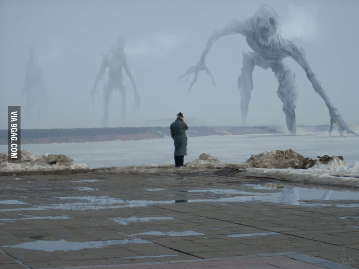 Megalophobia? - 9GAG