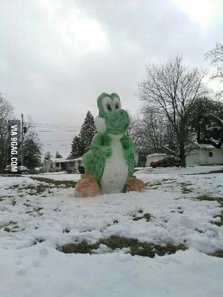 How should I call it? Yoshi snowman? Snowyoshi? - 9GAG