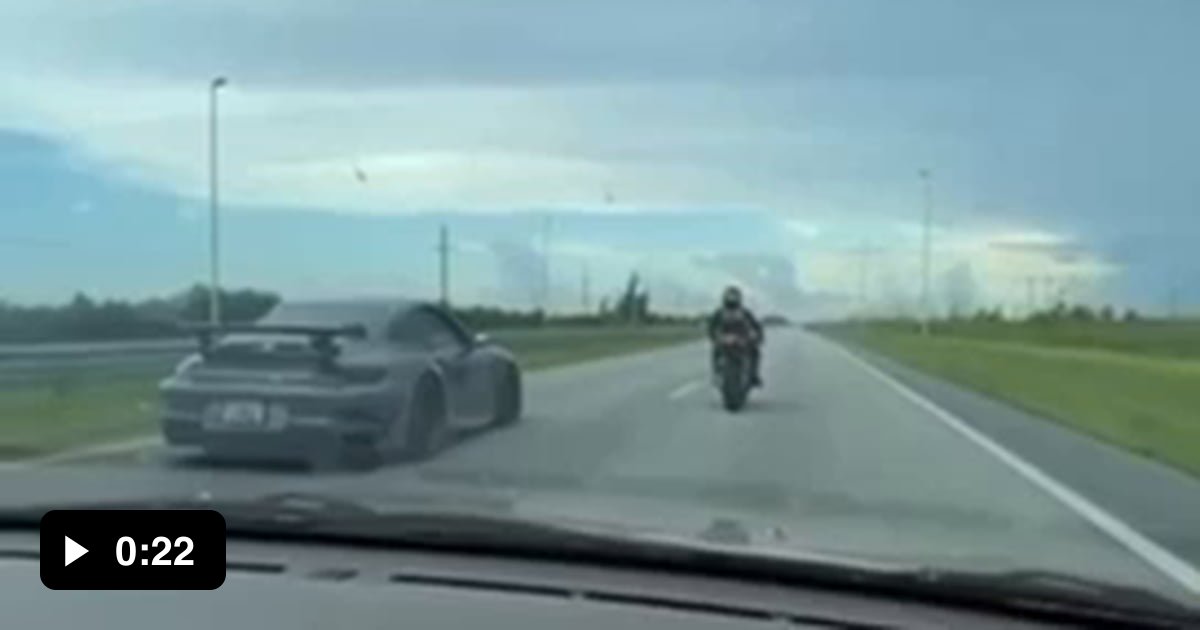 Motorcycle wipeout - 9GAG