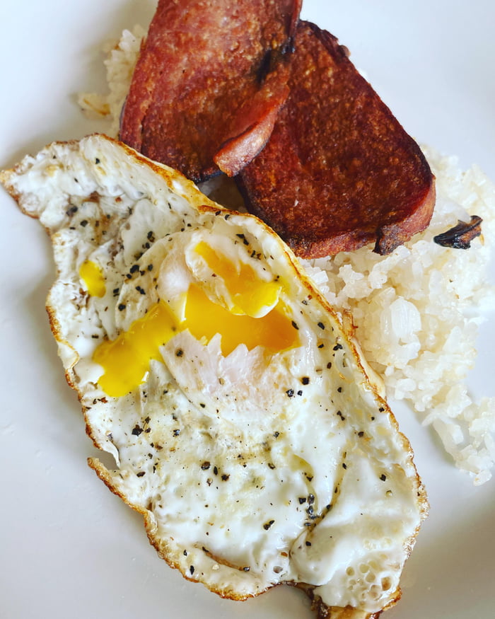 Filipino spamsilog! SPAM + Siningag (garlic fried rice) + itLOG (fried ...