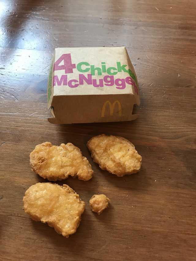 4 chicken nuggets - 9GAG