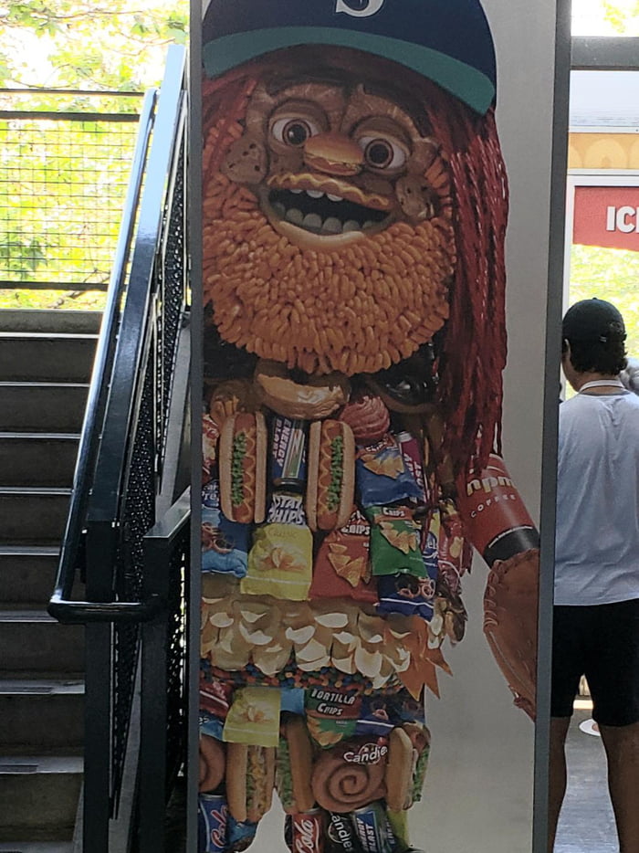This fella should be the mascot - 9GAG