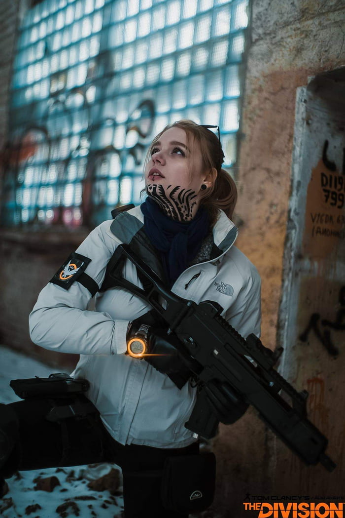 Tom clancy's the division cosplay by alikakeks - 9GAG