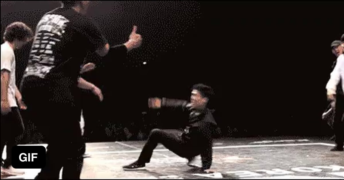 Break-dancing exit strategy - 9GAG