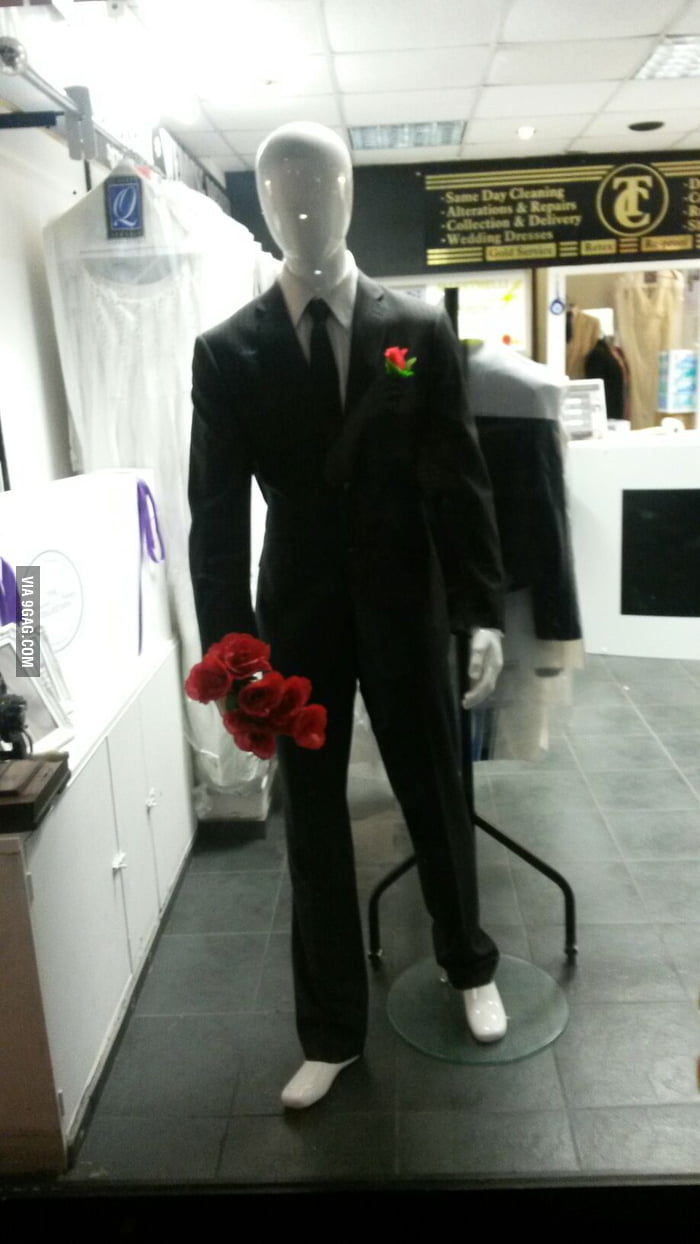Slender man with roses in a shop in london - 9GAG