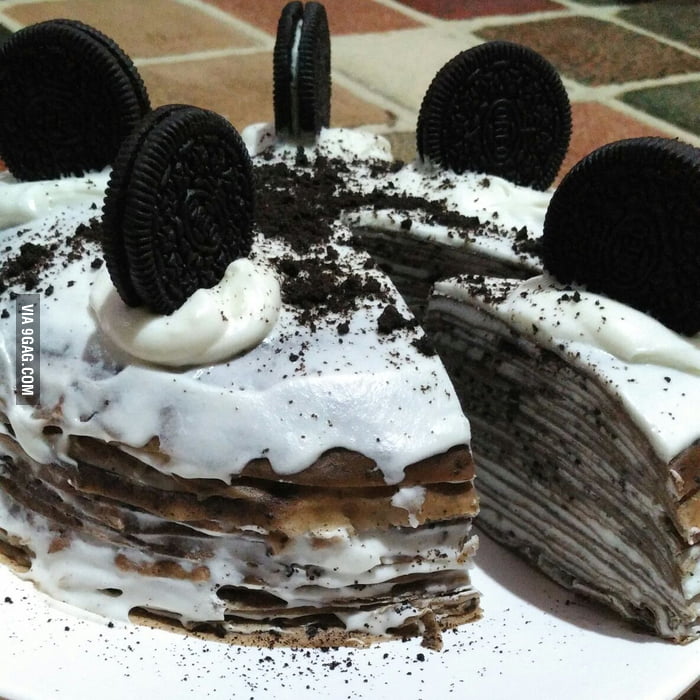 My first attempt making this Oreo Mille Crepe, takes patience but ...